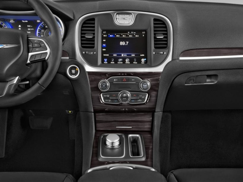 2016 Chrysler 300C Review, Price, Specs, Pictures, Accessories