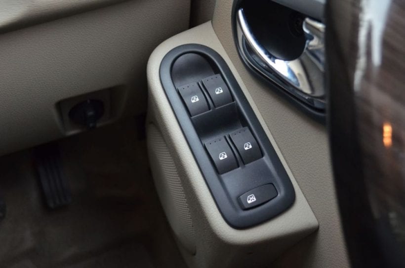 Why Do Car Power Windows Fail? - carsoid.net