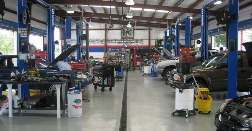 When to visit a car shop and how to choose one - carsoid.net