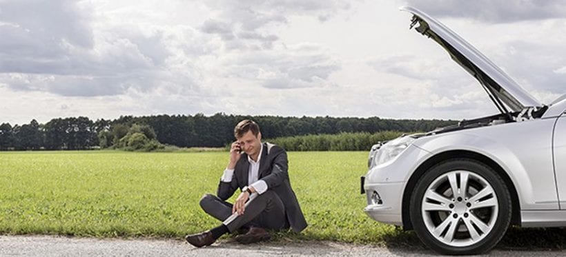 How to Handle a Car Breakdown in the Middle of the Road? - carsoid.net