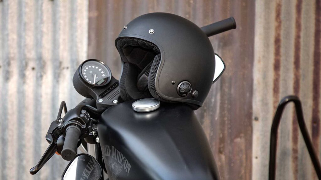 What Are the Three Types of Motorcycle Helmets? - carsoid.net