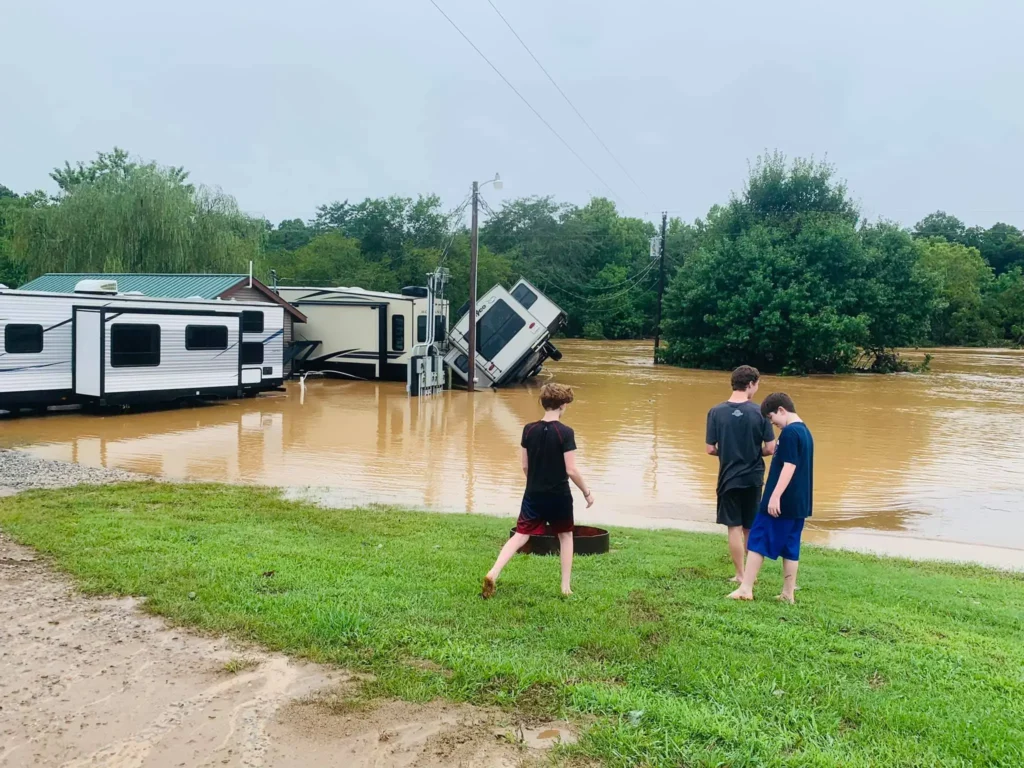 The Impact of Flooding on RVs: An Overview - carsoid.net