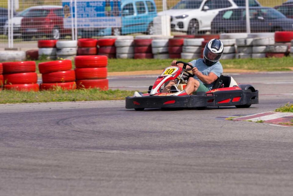 How to Get into Karting When You’ve Got Zero Experience - carsoid.net